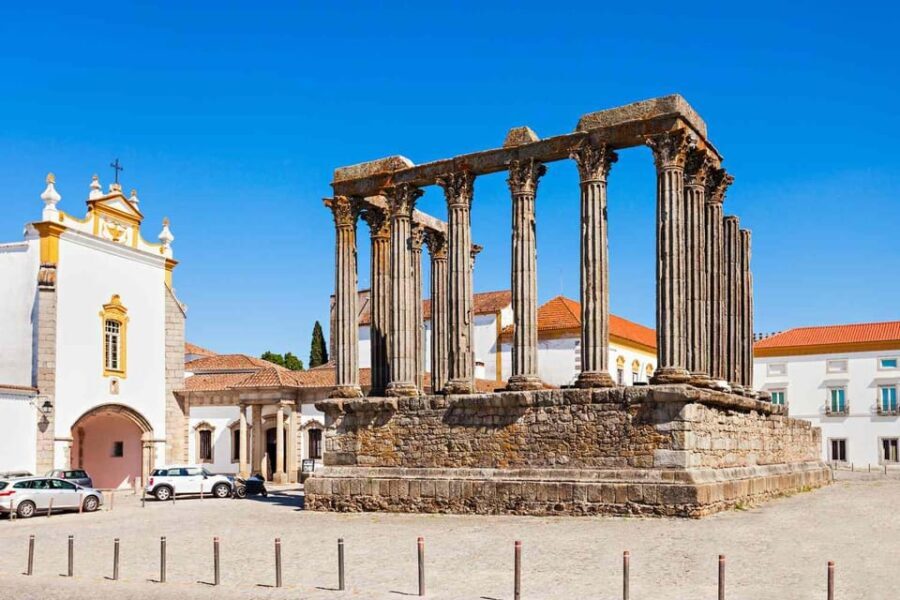 Private Unforgetable Full Day Tour in Évora - Exploring Évora in Depth