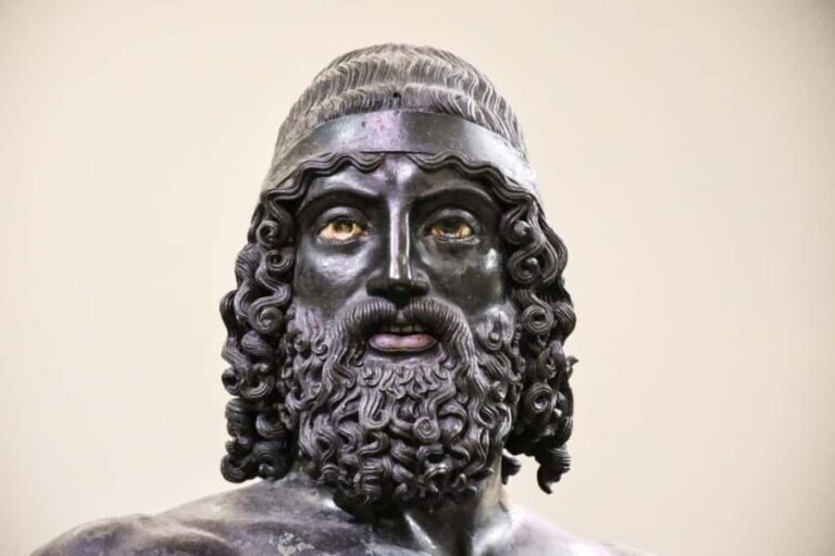 R. Calabria: National Archaeological Museum & Audio Guide - Who Is This Tour Best For?