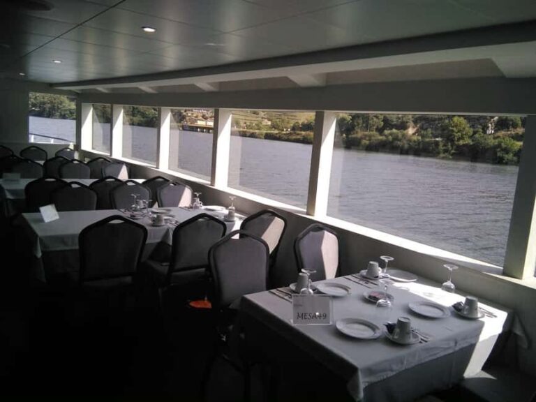 Régua: Pocinho Train Ride and Iconic Douro Dams Cruise - Practical Details and Value