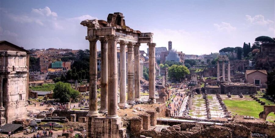 Rome: Audio guide of the Roman Forum and the Colosseum - Who Should Consider This Experience?