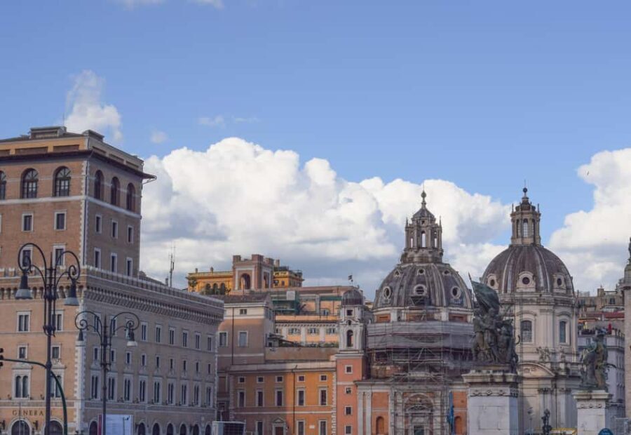 Rome: Small Group Walking Tour in English or Spanish - A Walk Through Rome’s Historic Heart