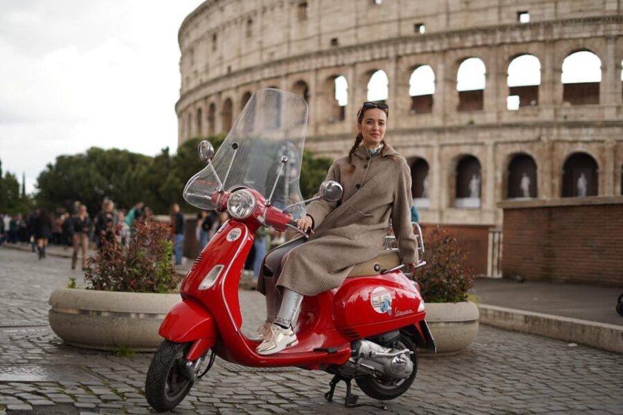 Rome: Vespa Tour with Photo services SmallGroup Highlights - The Scenic Stops and Photo Sessions