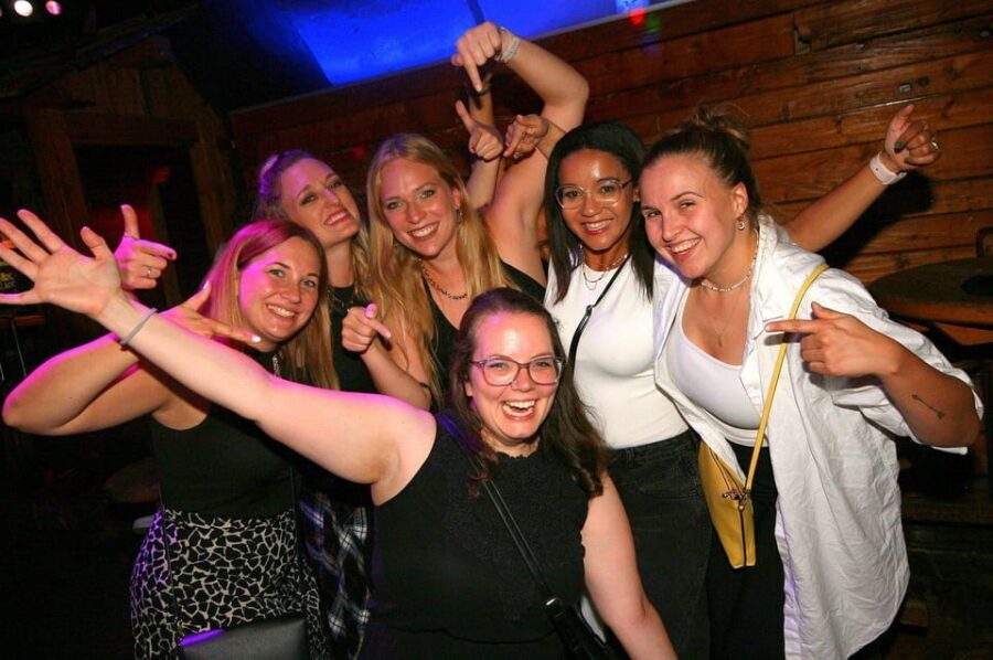 Salzburg: Pubcrawl Tour through best Bars and Clubs in Town - What Makes This Tour Stand Out?