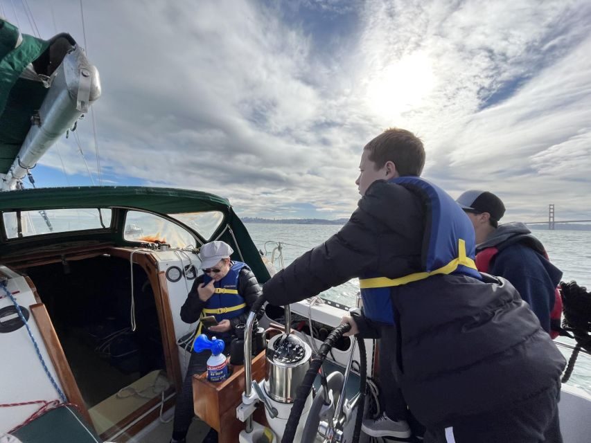 SAN FRANCISCO: (2hr) SUNSET Sailing Experience on SF Bay - Authentic Experiences and Real Feedback