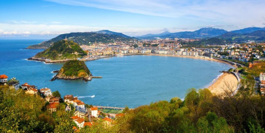 San Sebastian: City Highlights Guided Walking Tour - The Romantic Quarter: Elegance and Coastal Charm