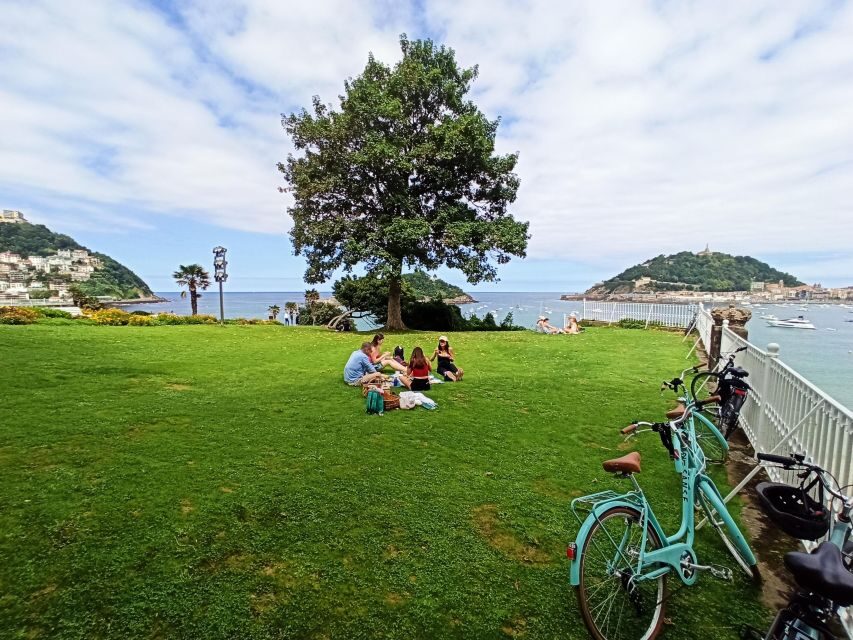 San Sebastián: Discover San Sebastian on a Bike - Itinerary Breakdown: What You’ll Experience