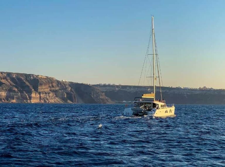 Santorini: Private Caldera Cruise with Lunch & Snorkeling - Who Should Consider This Tour?