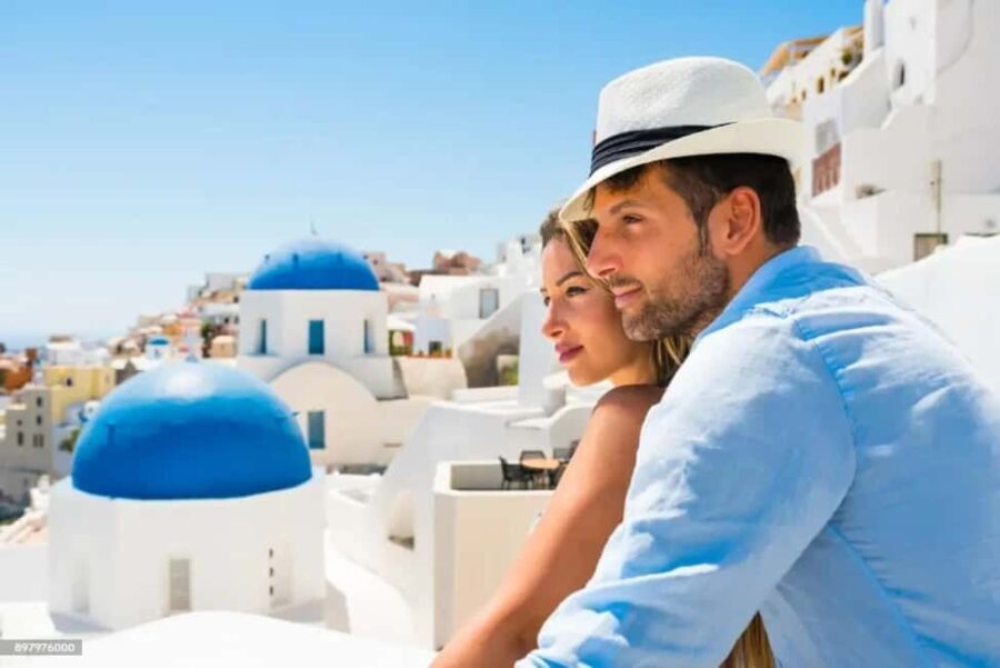 Santorini: Private Photoshoot in Oia, Imerovigli, or Fira - Discovering Santorini’s Top Photo Locations