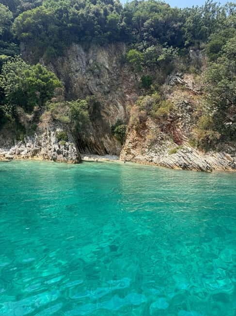 Saranda: Boat tour to 7 destinations end snorkeling - The Value Proposition