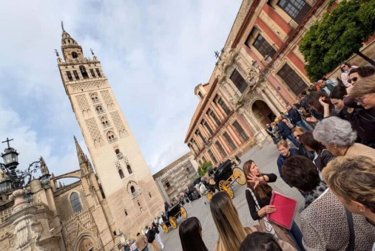 Seville: Historic Center and Jewish Quarter Walking Tour - Exploring the Iconic Landmarks