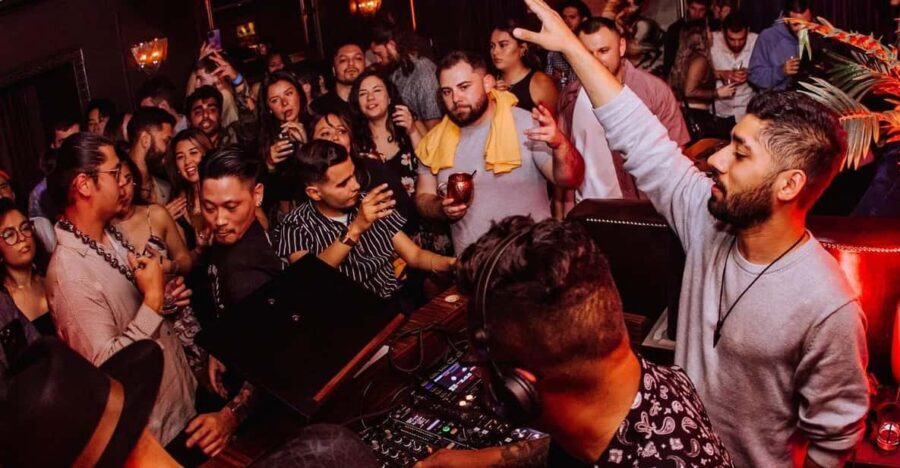 SF Pub Crawl and Clubbing Experience - Authentic Experiences and Review Insights