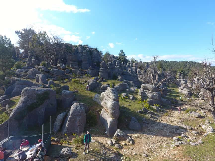 Side: Adler and Eagle Canyon Day Trip with Lunch - A Closer Look at the Itinerary