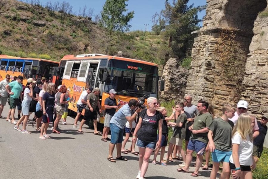 Side: Mix Tour Cabrio Bus, Boat Tour, with Lunch - The Experience’s Strengths and Considerations