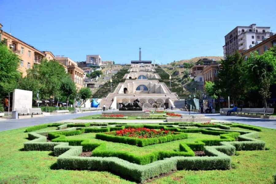 Sightseeing tour in Yerevan, Megerian Carpet, Soviet Club - Who Will Love This Tour?