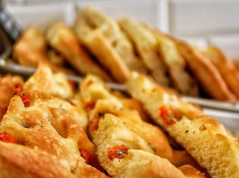 Silver Lake Food Tour with Comedian Foodie Guide! - Why This Tour Offers Great Value