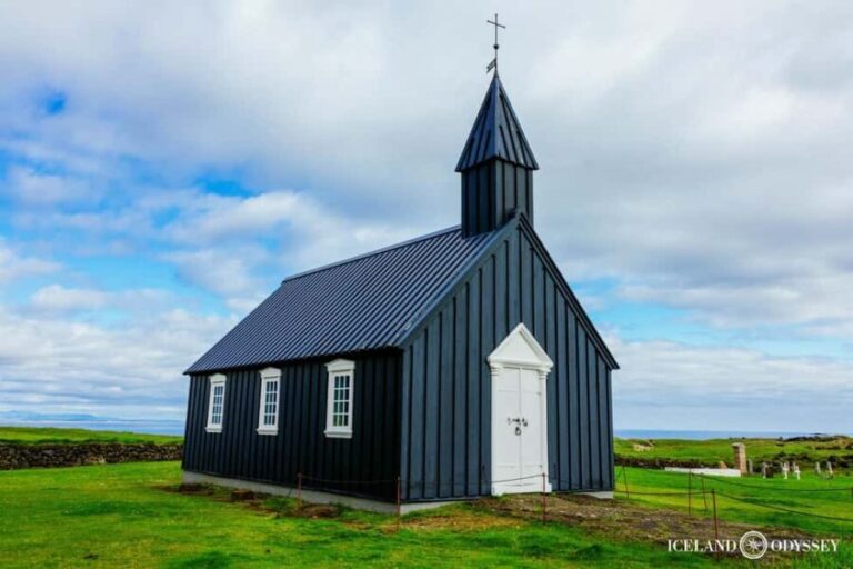 Snæfellsnes peninsula: Small Group tour by van - Coastal Cliffs and Lóndrangar