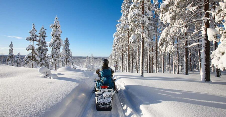 SnowSurge: Adult Snowmobiling Adventure - The Itinerary: From Meeting to Return