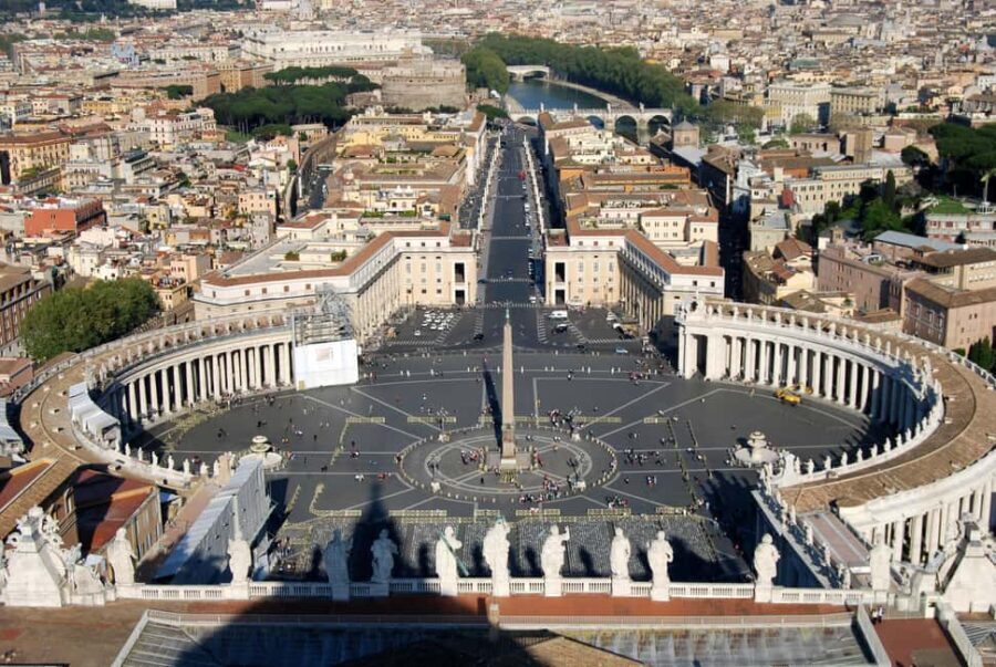 St.Peter's Basilica: Express Guided Tour & Underground Tomb - Why This Tour Works for Different Types of Travelers