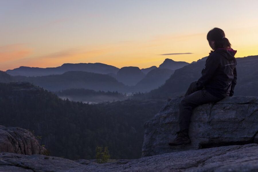 Stavanger: Preikestolen Sunrise Hike + Breakfast Buffet - Detailed Breakdown of the Itinerary