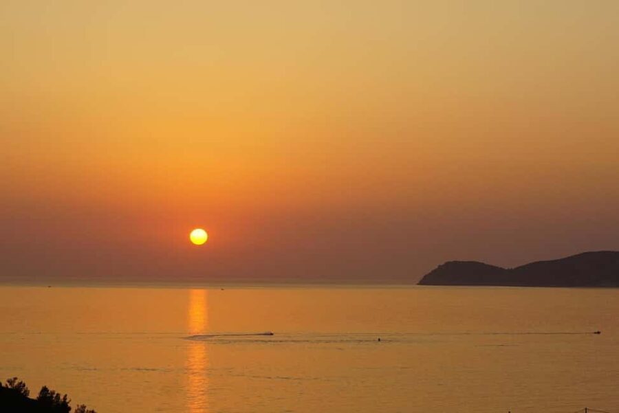 Sunset Boat Trip with Drinks and Swim Stop to South Rethymno - Why Choose This Tour?