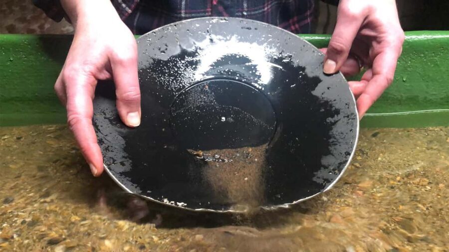 Tankavaara: Gold Museum Entry and Gold Panning - Discovering the Gold Museum Experience