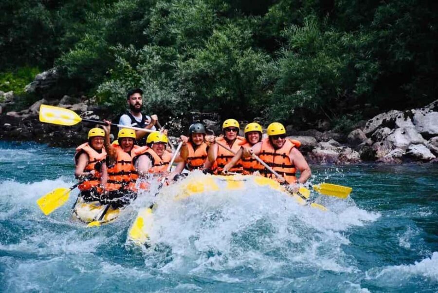 Tara Rafting with Breakfast and Lunch - What Sets This Tour Apart?