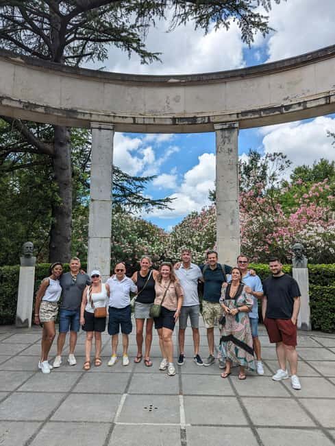 Tirana: Presidential Palace and Zoo Guided Bike Tour - Who’s This Tour For?