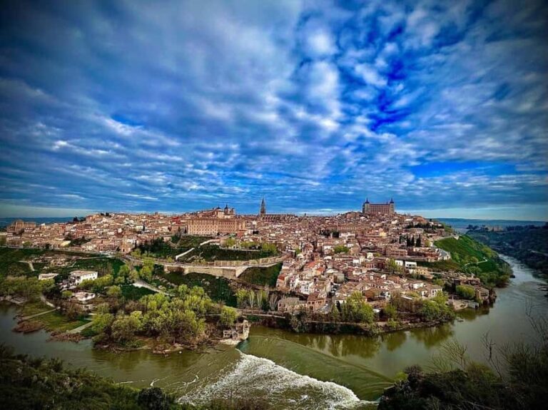 Toledo: Toledo & La Mancha Wine Tour - Windmills and Lunch Included. - Final Thoughts: Who Will Love This Tour?