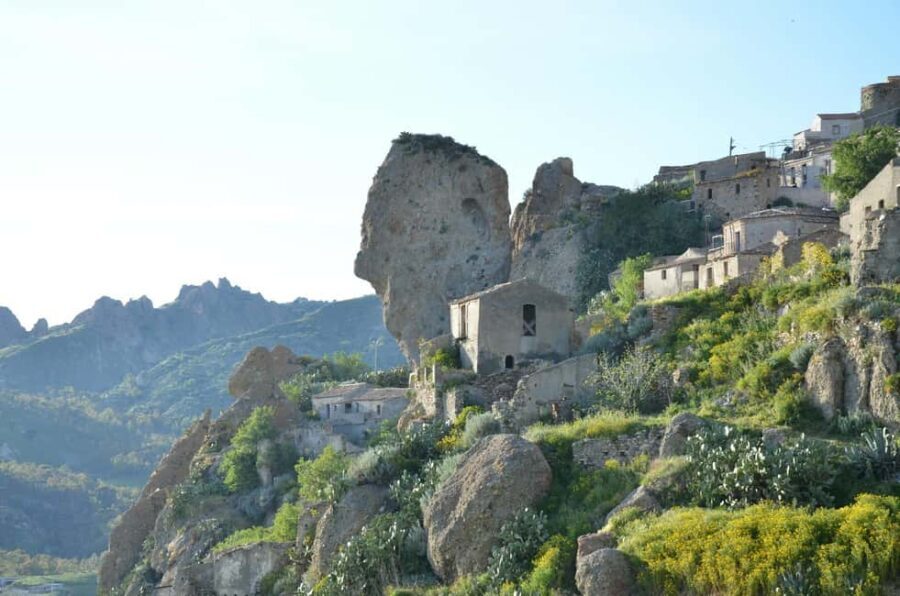 Tour of the Grecanica area from Reggio Calabria: Bova and Pentedattilo - An In-Depth Look at the Tour Experience
