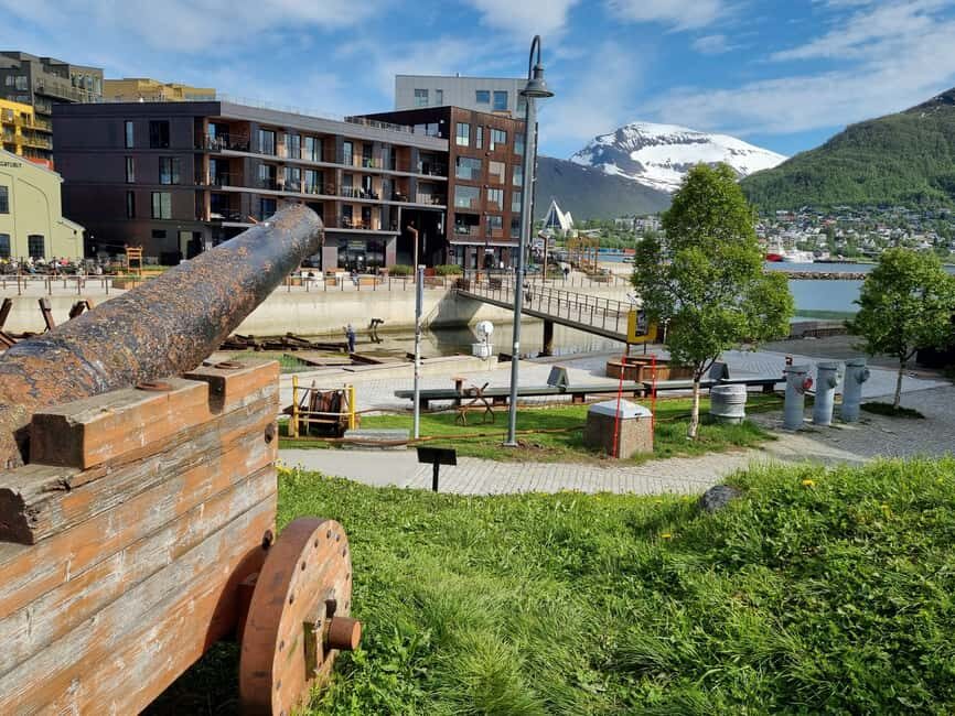 Tromsø: Arctic Cathedral and City Walking Tour - An In-Depth Look at the Tromsø Tour Experience