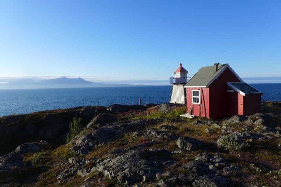 Tromsø: Lyngstuva Lighthouse Guided Hike with Lunch - Who Will Enjoy This Tour?