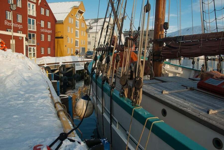 Tromsø: Walking Tour with Museum Visit - Exploring Tromsø on Foot: An Authentic City Introduction