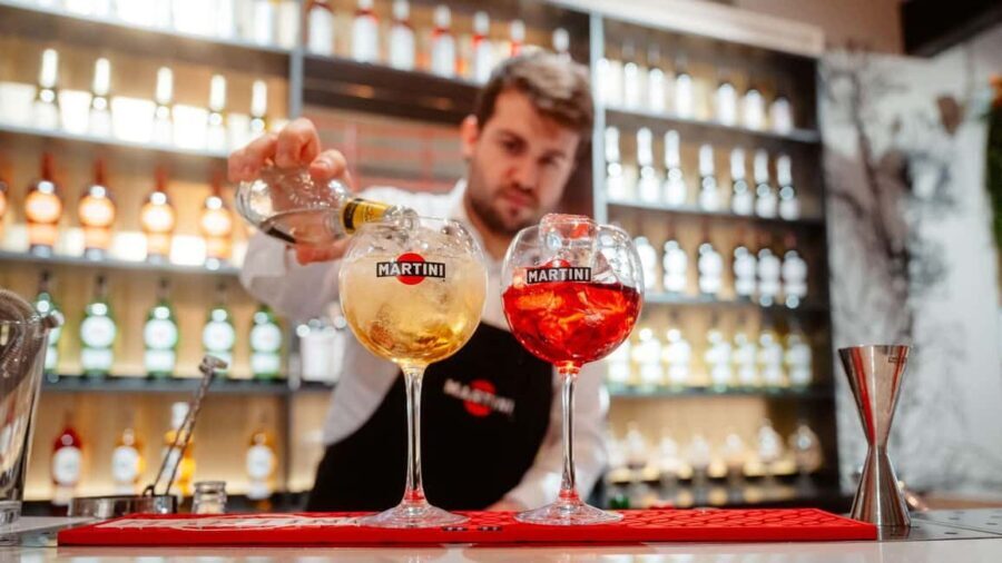Turin Guided Bar Crawl in the Old Town - Exploring Turin’s Nightlife: What to Expect