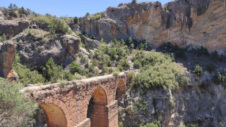 Valencia: Peña Cortada Aqueduct Guided History Hike - The Roman Engineering Marvels