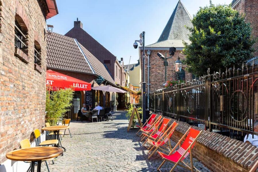 Venlo: City Walking Tours (April to October) - Who Should Consider This Tour?