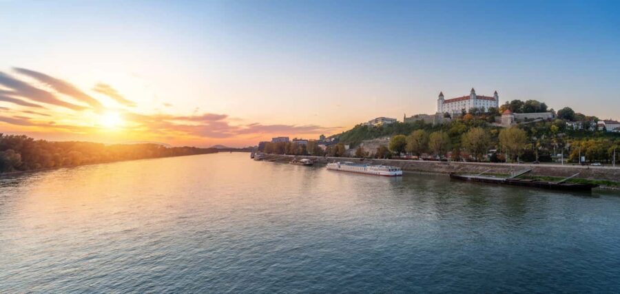 Vienna: Bratislava and Budapest Guided Best Day Trip - Why You’ll Love This Tour
