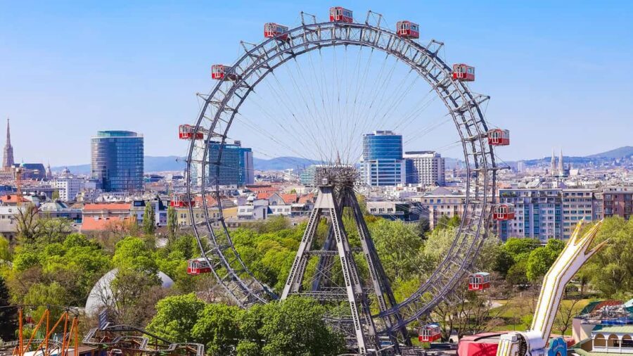 Vienna: Skip-the-cashier-desk-line Giant Ferris Wheel Ride - Real Feedback From Travelers