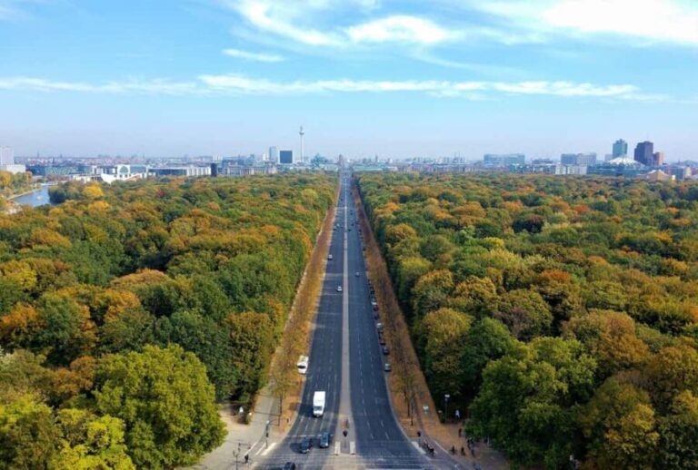 VIP Warnemünde-Berlin: Private Shore Excursion with a Van - Exploring Berlin on a Private Full-Day Tour