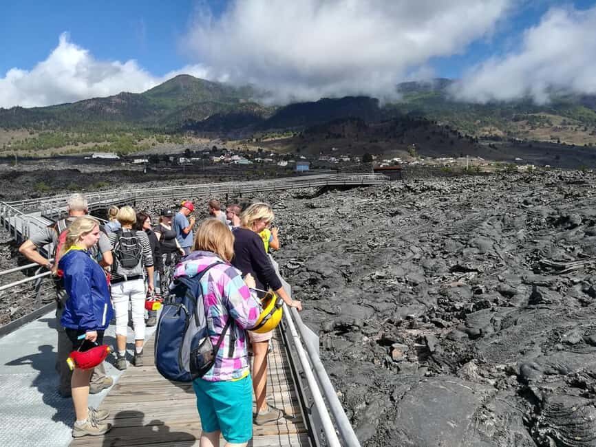 Volcanic caving Las Palomas Cave (ES-EN) - An In-Depth Look at the Las Palomas Cave Tour