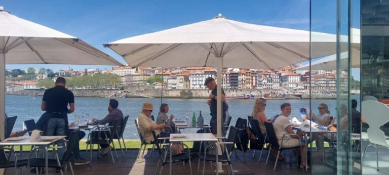 Vw Kombi highlights tour & best views to Porto - A Full Breakdown of the Experience
