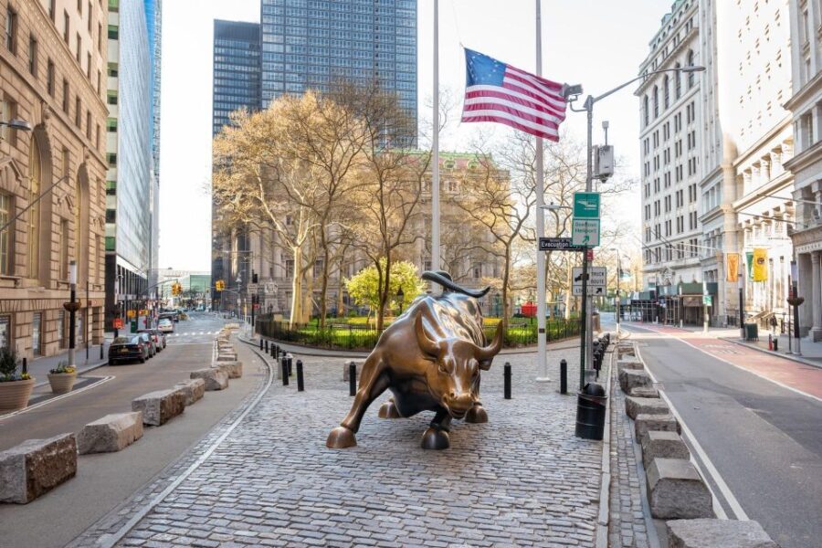Wall Street and Financial District Private Walking Tour - Exploring the Financial District