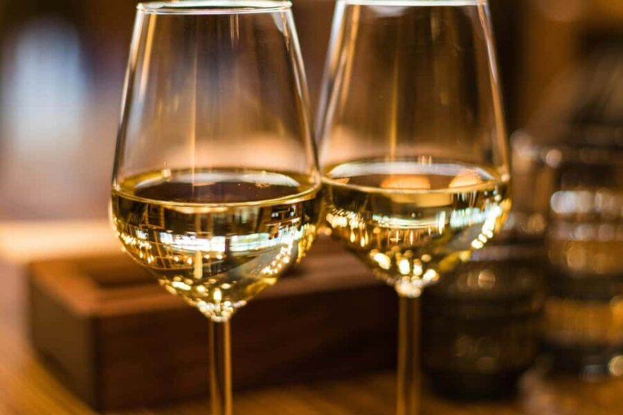 Wine Tasting and Dinner, including Sommelier - The Curated Setting