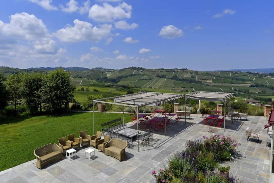Wine Tour.Visit a Small Organic Winery in the Langhe/Cascina Alberta - Who Should Consider This Experience?
