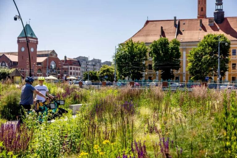 Wroclaw for a good start e-bike tour - Why Choose the Wroclaw E-bike Tour?