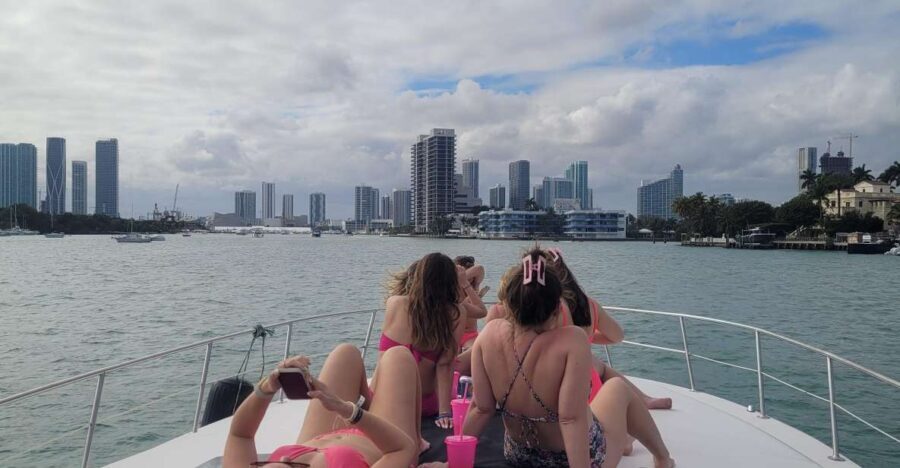 Yacht cruise Biscayne Bay, Miami Beach and Sand bar. 42Ft - The Itinerary Breakdown: What to Expect on Your Day on the Water
