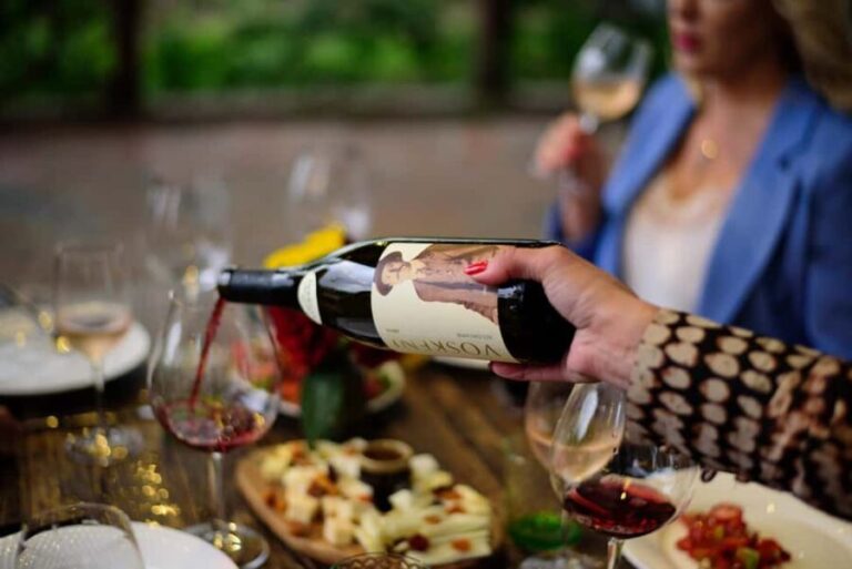 Yerevan: Wine Tasting and Vineyard Lunch at Voskeni Winery - Discovering the Essence of Armenian Wine: A Step-by-Step Breakdown