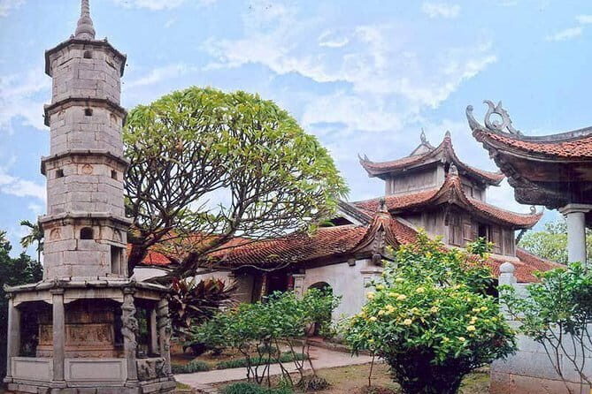 1-day Cycling to But Thap pagoda and Dong Ho folk painting from Hanoi - The Itinerary in Detail