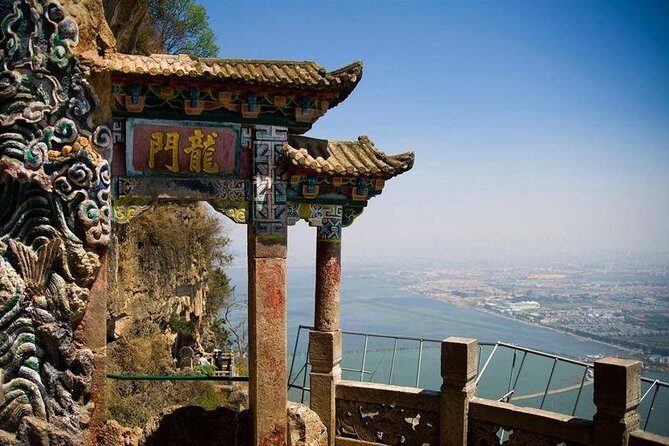 1-Day Mountain and Flower Tour in Kunming - Logistics and Comfort: Private Transport and Expert Guidance