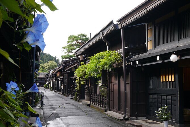 1-Day Shirakawago & Takayama Tour (Round Trip from Kanazawa) - Practical Tips for Your Day