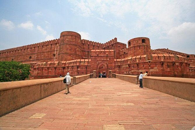 1-Day Trip to Taj Mahal and Agra from Chennai with Both side Commercial Flight - Delving Into the Key Stops